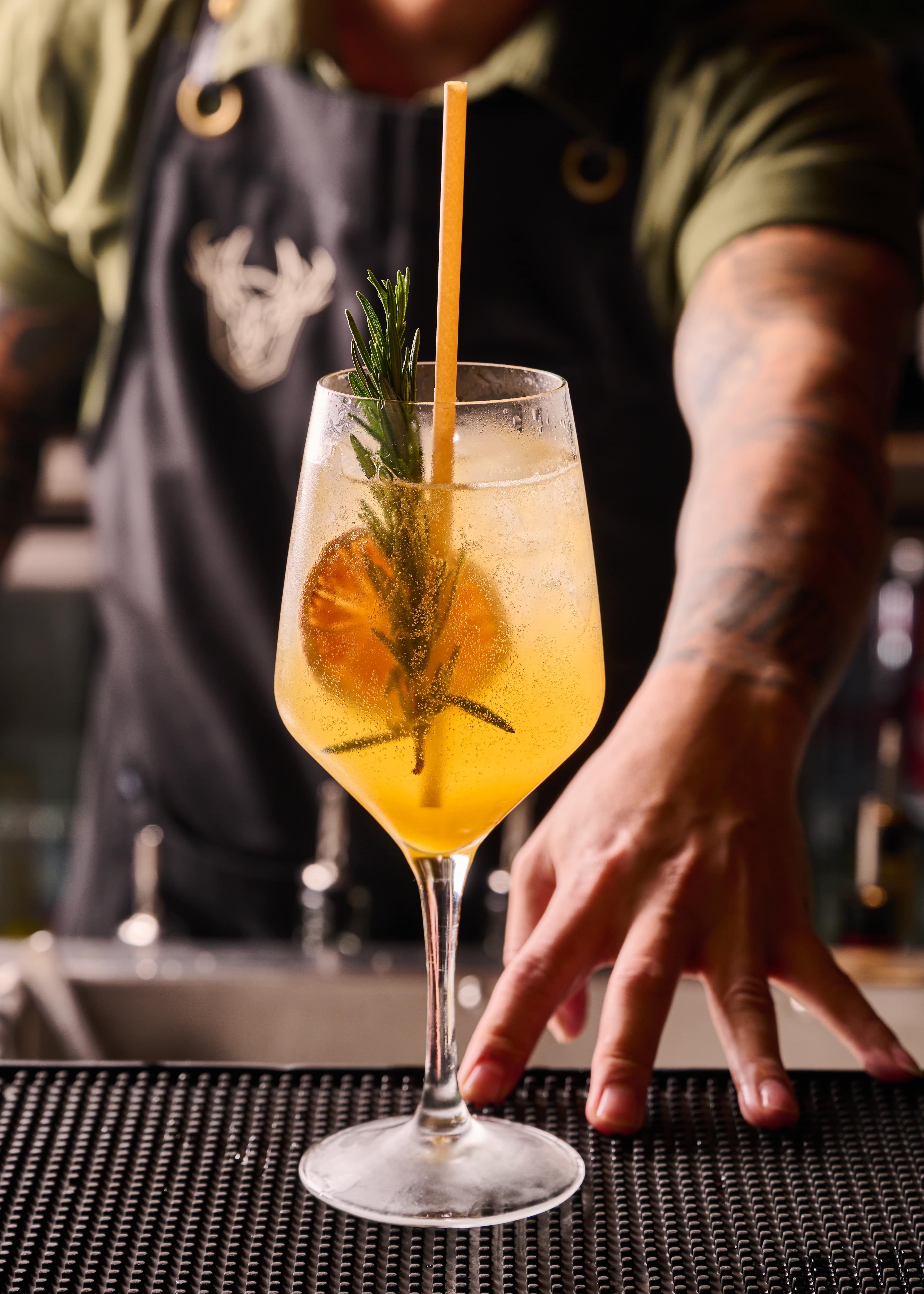 Craft Cocktails & Happy Hour at Hunter & Barrel Bar